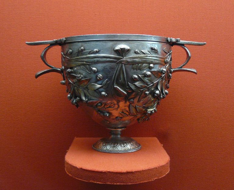 What links a drinking cup, Julius Caesar and ancient multilingualism ...