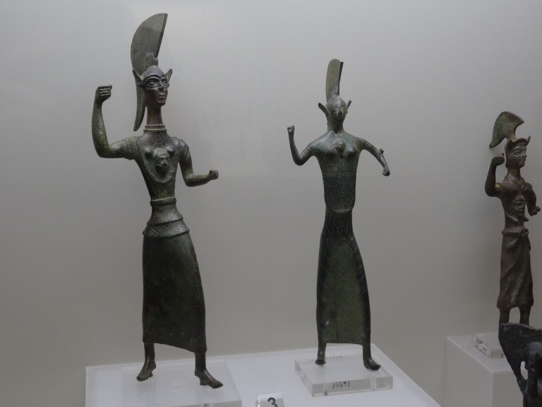 Etruscan/Latin bilingualism and class – Katherine McDonald
